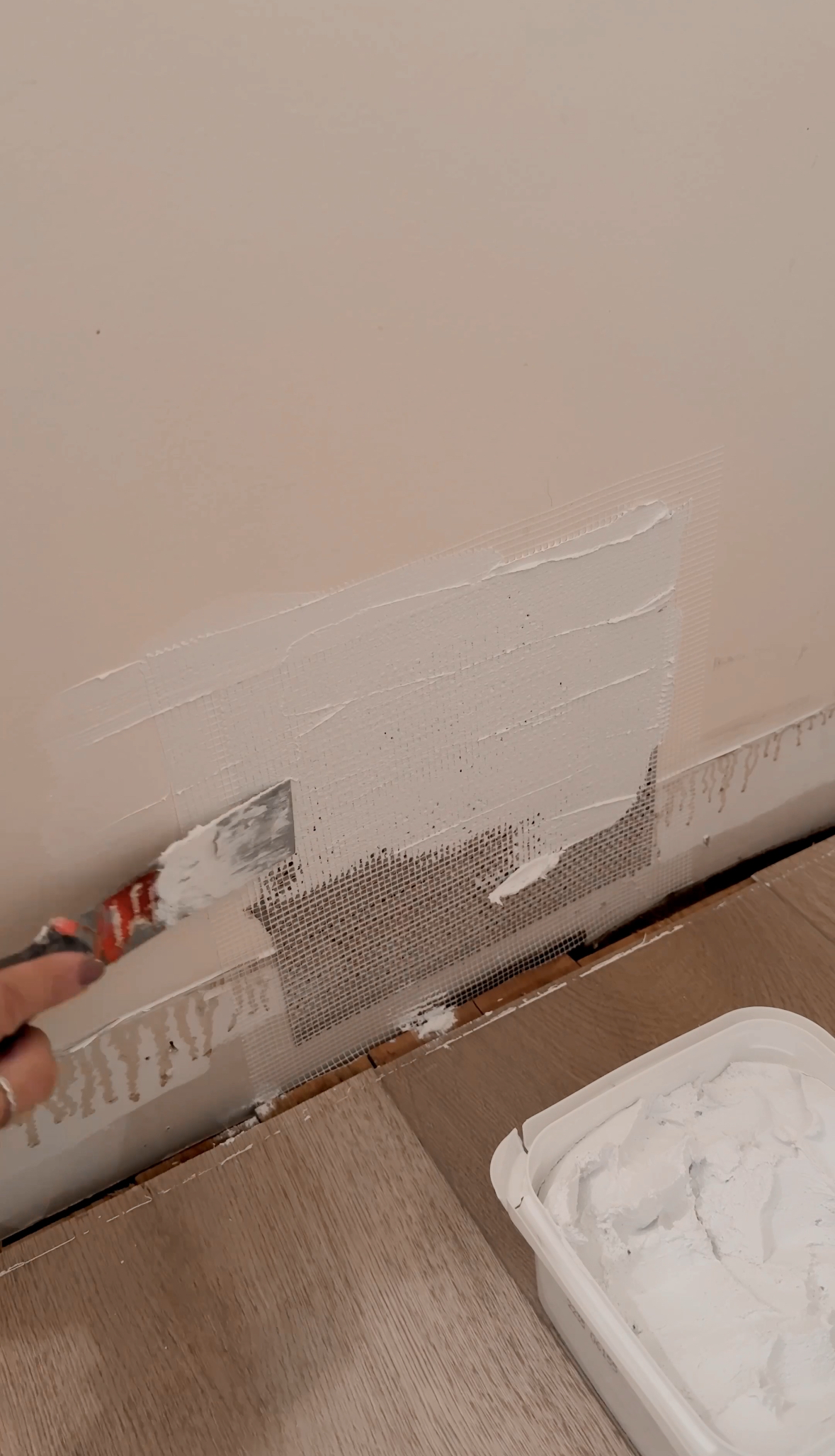 How to Easily Repair Your Drywall: A Step-by-Step Tutorial - Come Stay ...